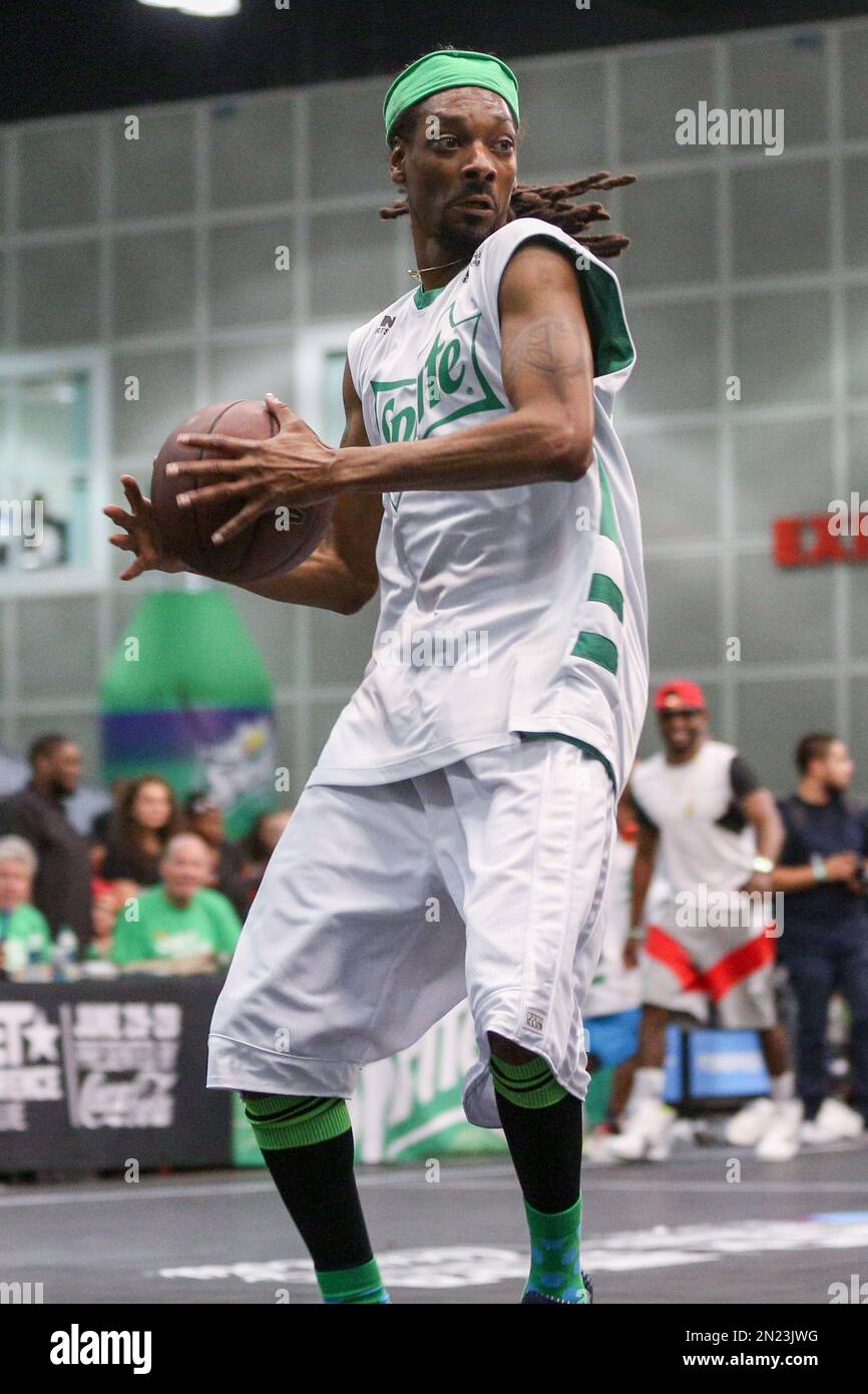 Snoop Dogg plays in the Sprite Celebrity Basketball Game during the ...