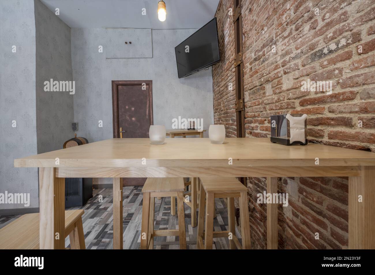 Exposed brick wall hi-res stock photography and images - Alamy