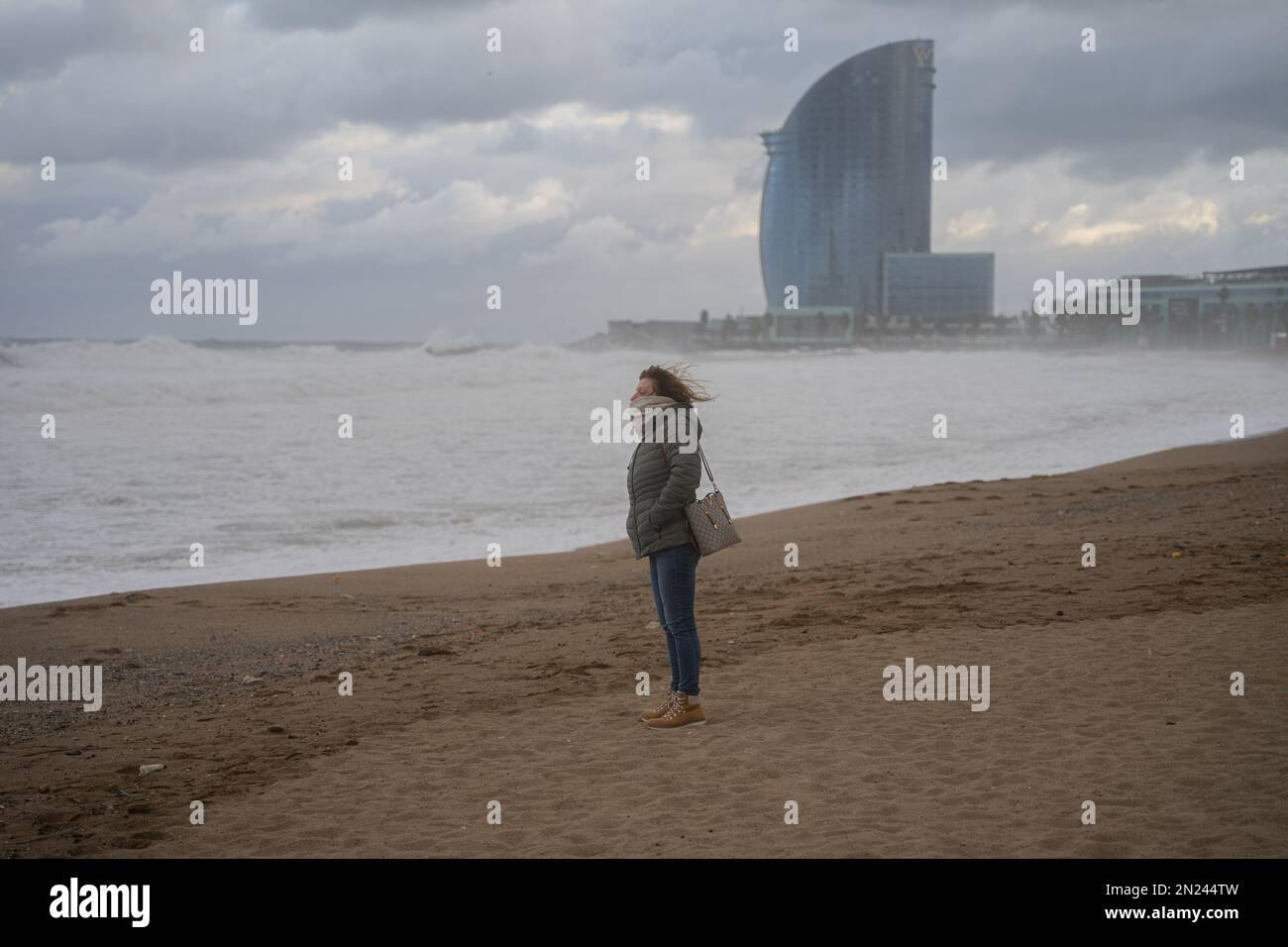 Barcelona, Barcelona, Spain. 6th Feb, 2023. The maritime storm hits the ...