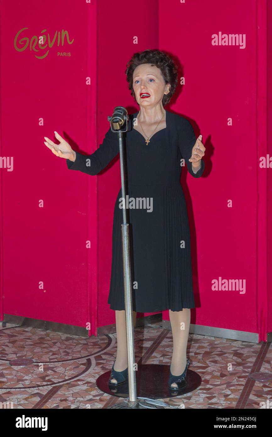 Edith Piaf Height Edith Piaf French Singer' Photographic Print