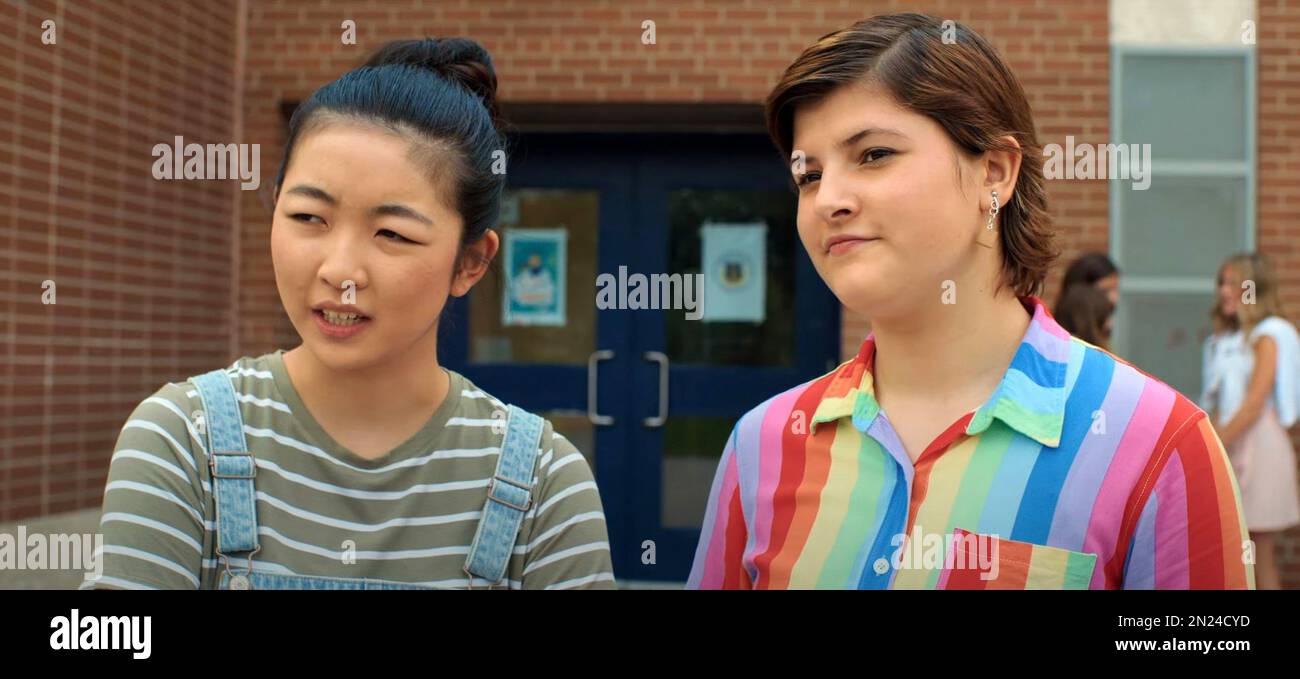 ERIN'S GUIDE TO KISSING GIRLS, from left: Jesyca Gu, Elliot Stocking ...