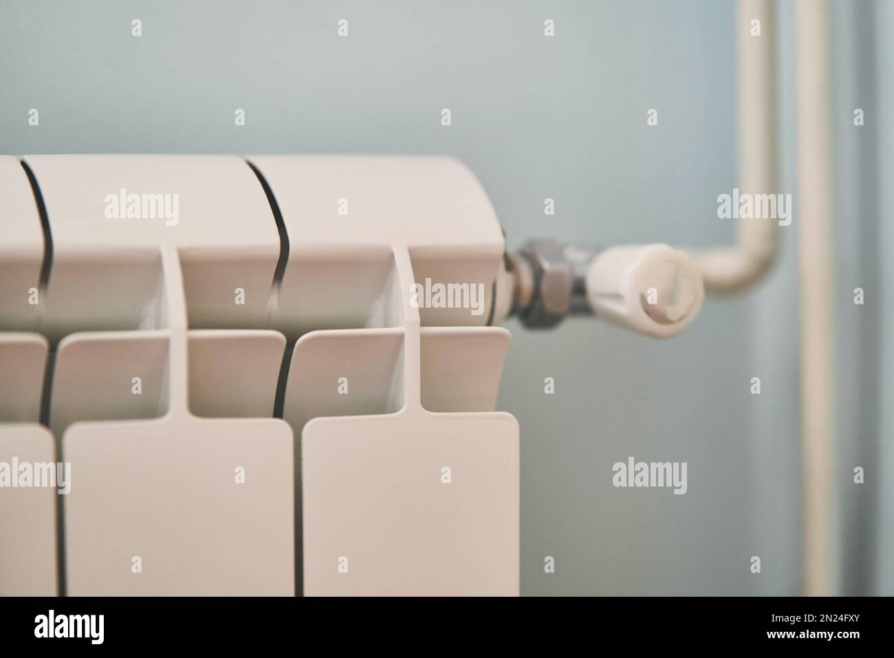 White wall with a pipe hi-res stock photography and images - Alamy