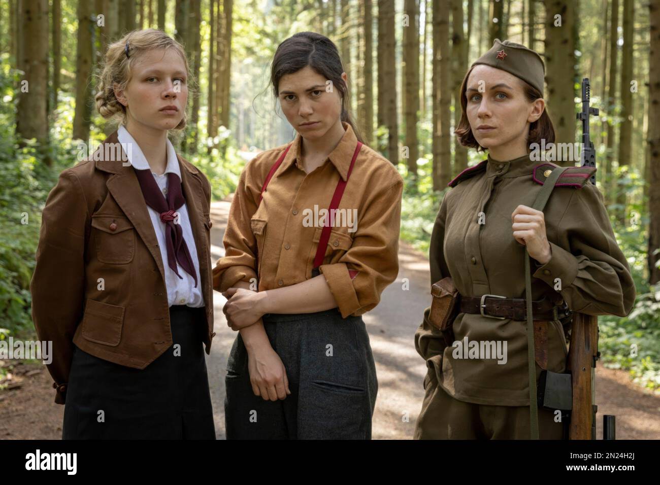 LOST TRANSPORT, from left: Anna Bachmann, Hanna van Vliet, Eugenie ...