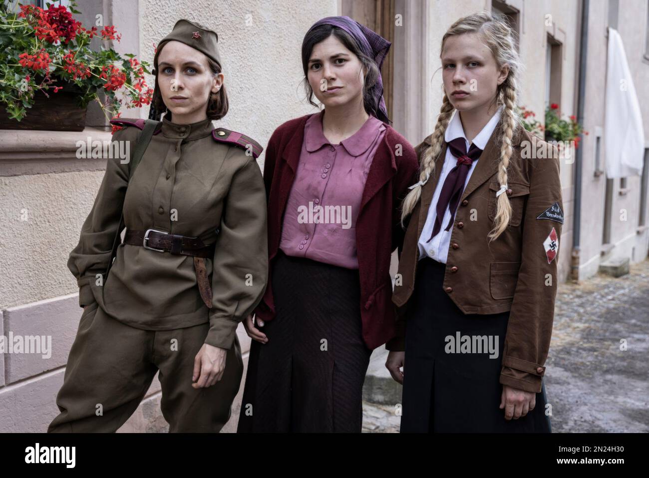 LOST TRANSPORT, from left: Eugenie Anselin, Hanna van Vliet, Anna ...