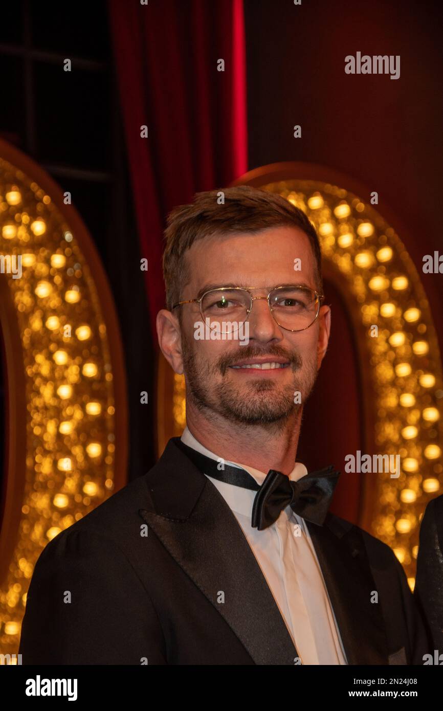 Joko Winterscheidt beim Fototermin nach der Aufzeichnung der 1000 ...