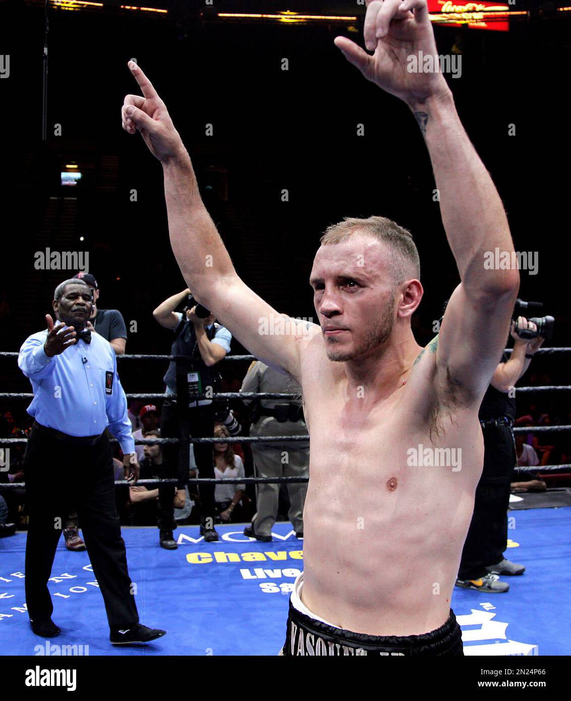 Sammy Vasquez, USA celebrates after winning a unanimous decision over ...