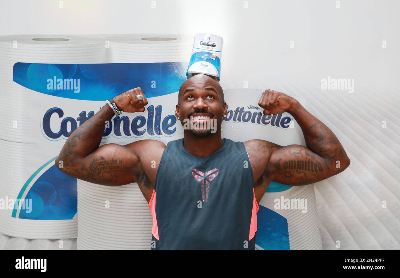 Dovlett Quince, from The Biggest Loser, brings Cottonelle CleanRipple ...