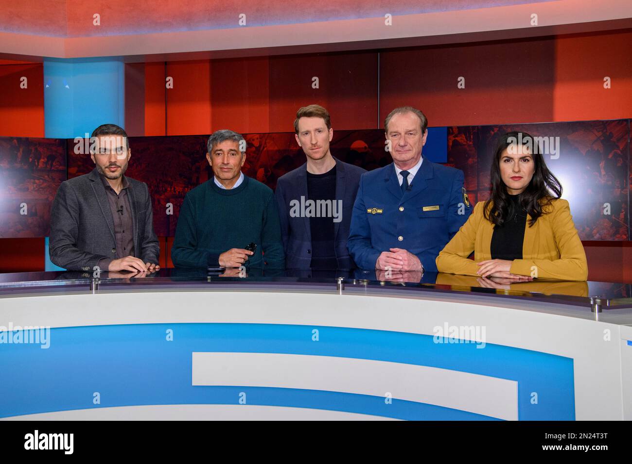 Cologne, Deutschland. 06th Feb, 2023. From left: Falah ELIAS, reporter ...