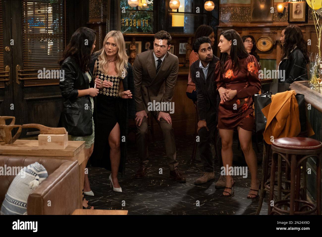 HOW I MET YOUR FATHER, from left: Francia Raisa, Hilary Duff, Tom ...