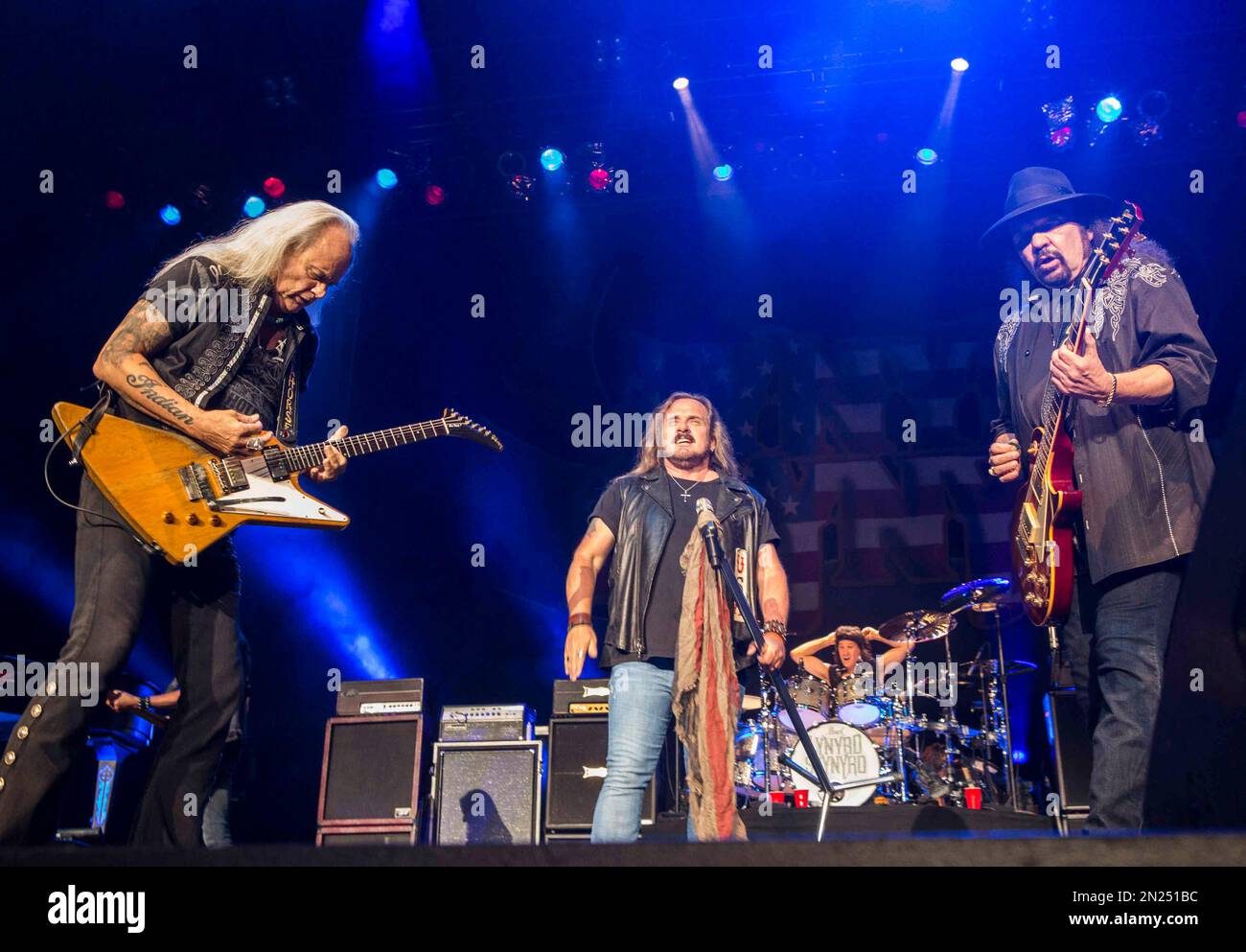 Gary Rossington, Rickey Medlocke, Johnny Van Zant, Michael Cartellone ...