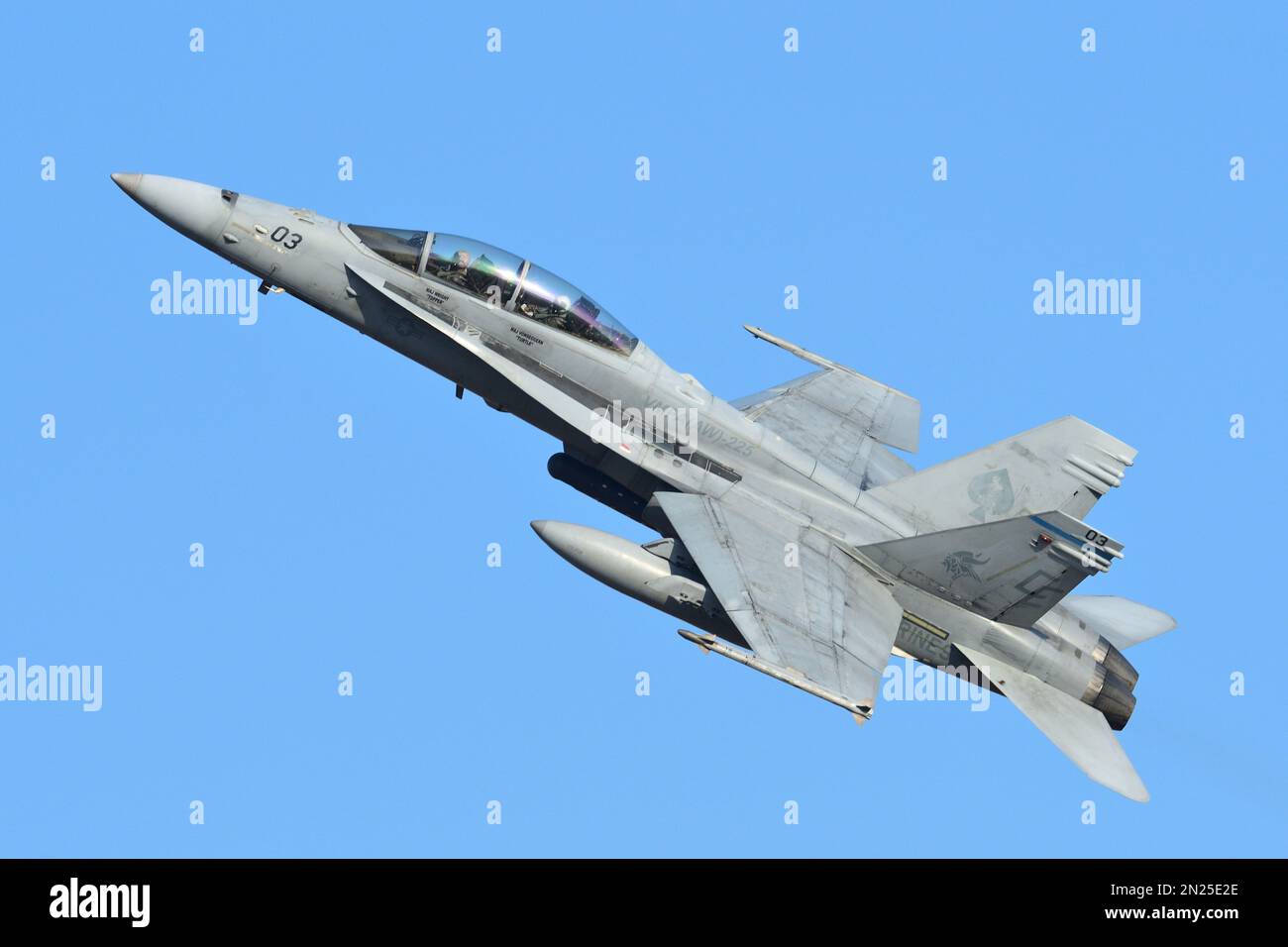 F18 hornet fighter jets hi-res stock photography and images - Alamy