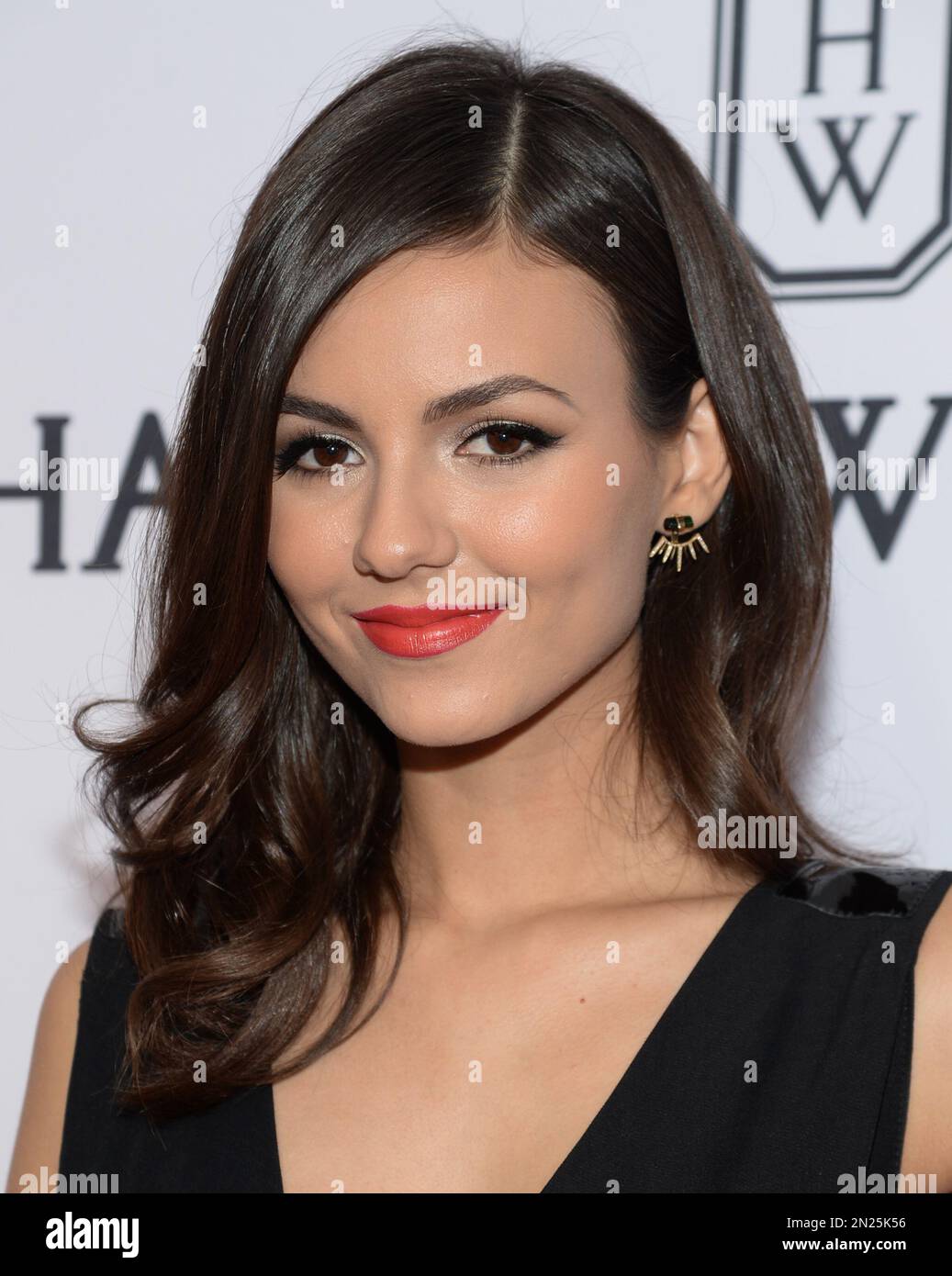 Victoria Justice attends the 6th Annual amfAR New York Inspiration Gala ...
