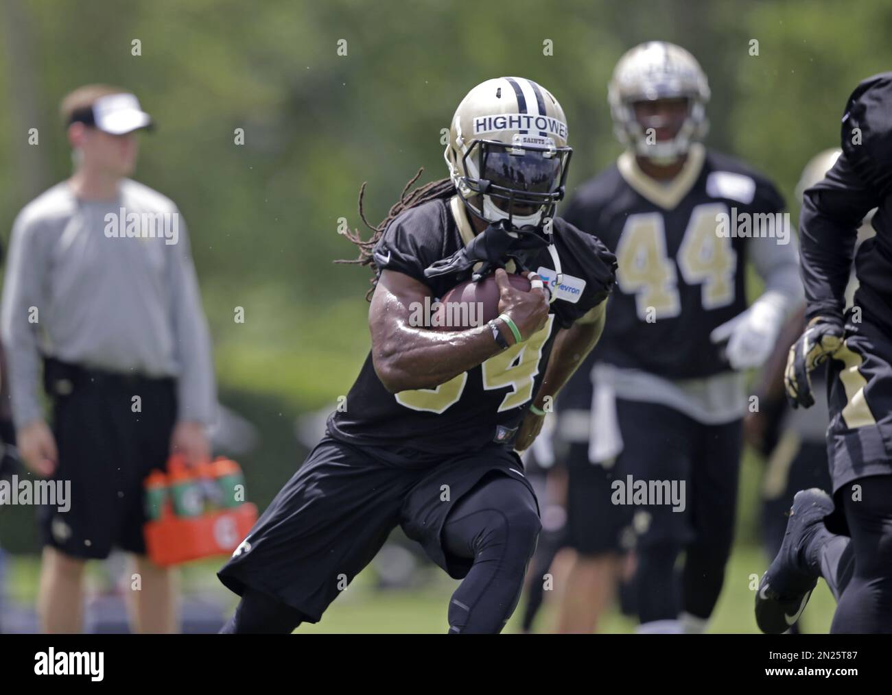 New Orleans Saints running back Tim Hightower (34) runs through drills ...