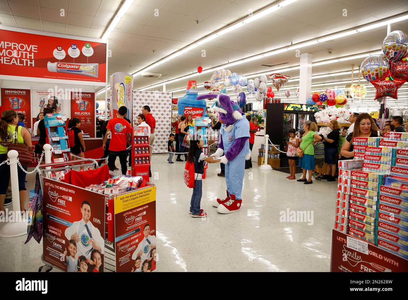 The Colgate Bright Smiles Bright Futures mascot Dr. Rabbit dances with ...