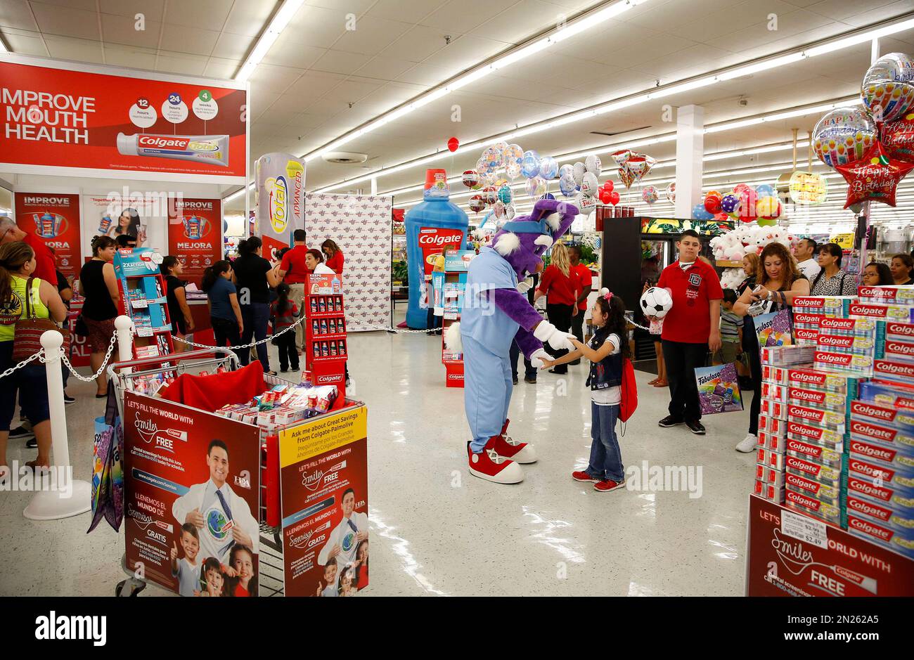 The Colgate Bright Smiles Bright Futures mascot Dr. Rabbit dances with ...