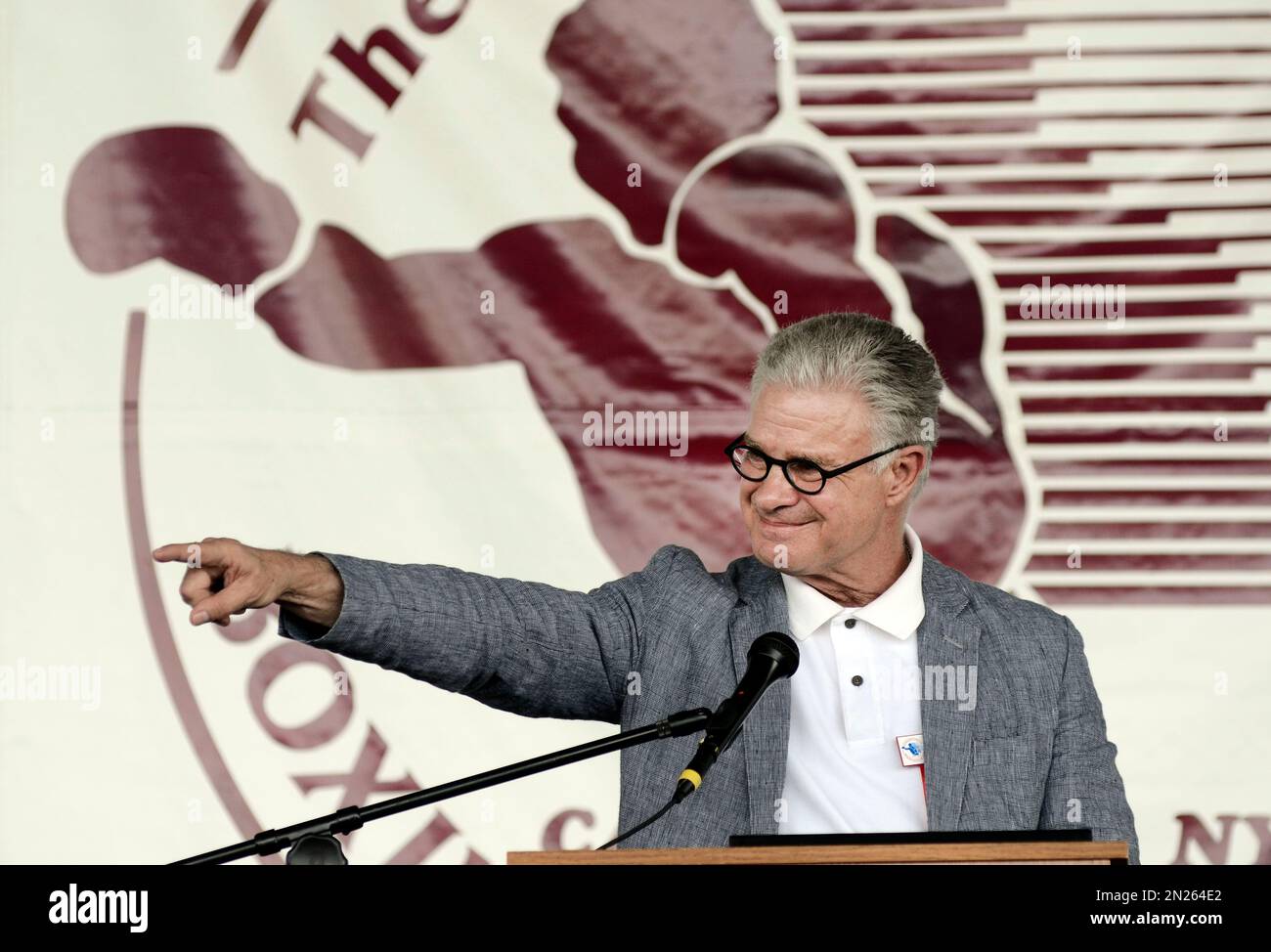 International Boxing Hall of Fame inductee, Jim Lampley, points to his ...