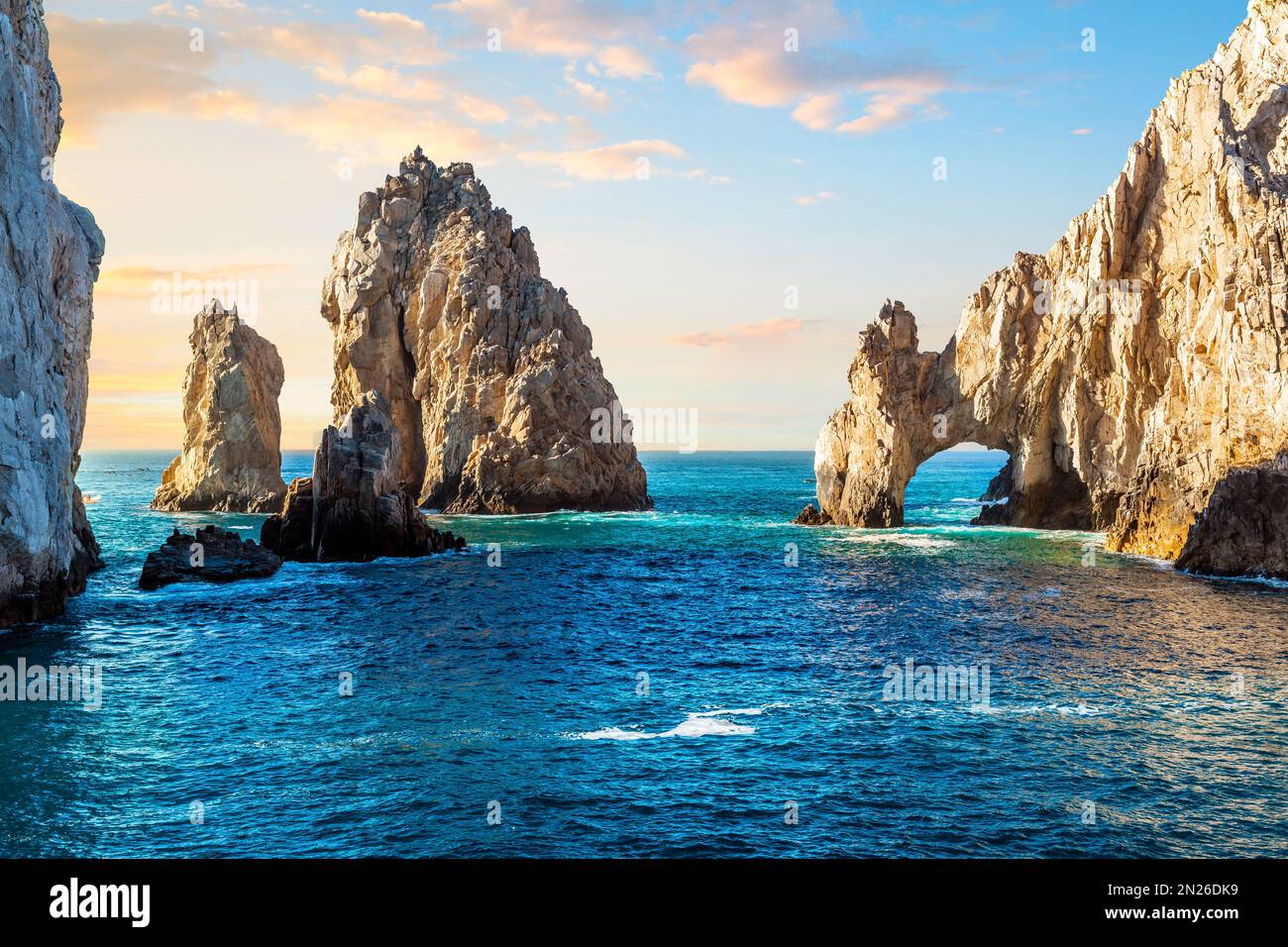 The El Arco Arch at the Land's End rock formations on the Baja ...