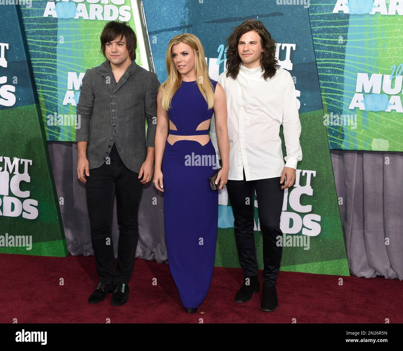 Neil Perry, from left, Kimberly Perry and Reid Perry, of The Band Perry ...