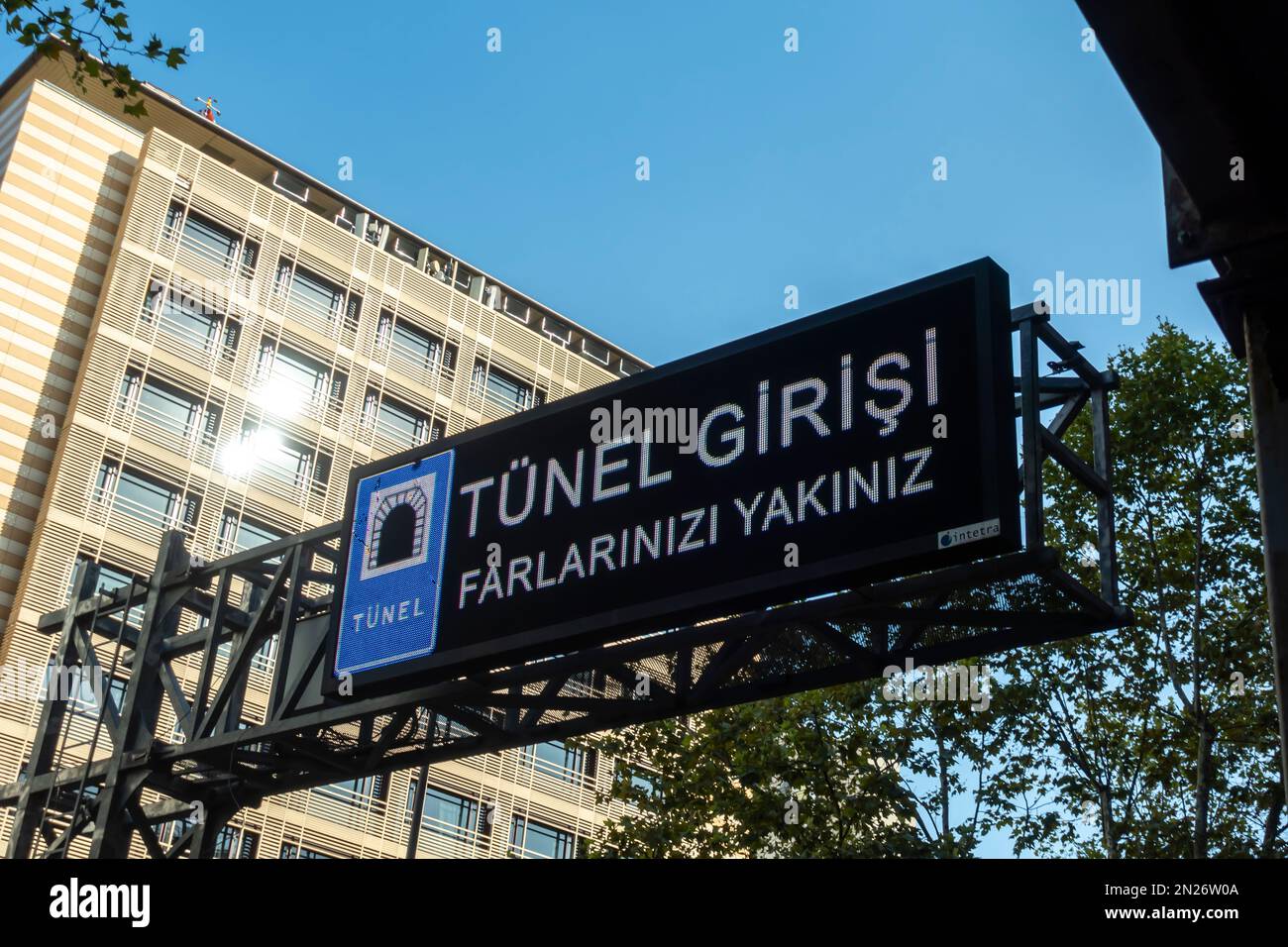 Tunnel road sign hi-res stock photography and images - Alamy