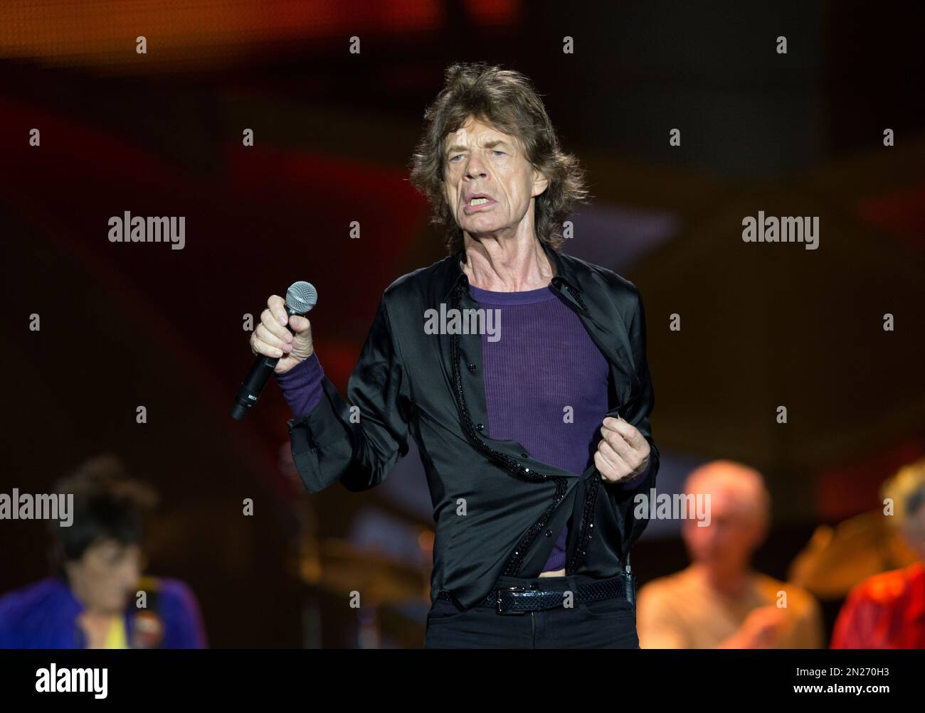 The Rolling Stones' Mick Jagger sings during a concert at Bobby Dodd ...
