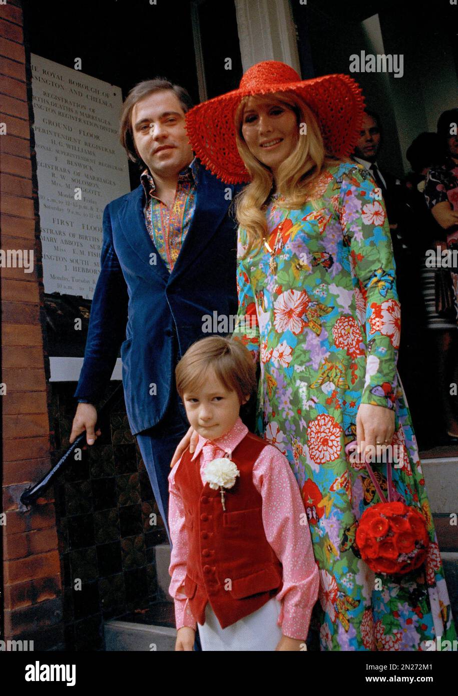 Cynthia Lennon, former wife of John Lennon, is pictured with Italian ...