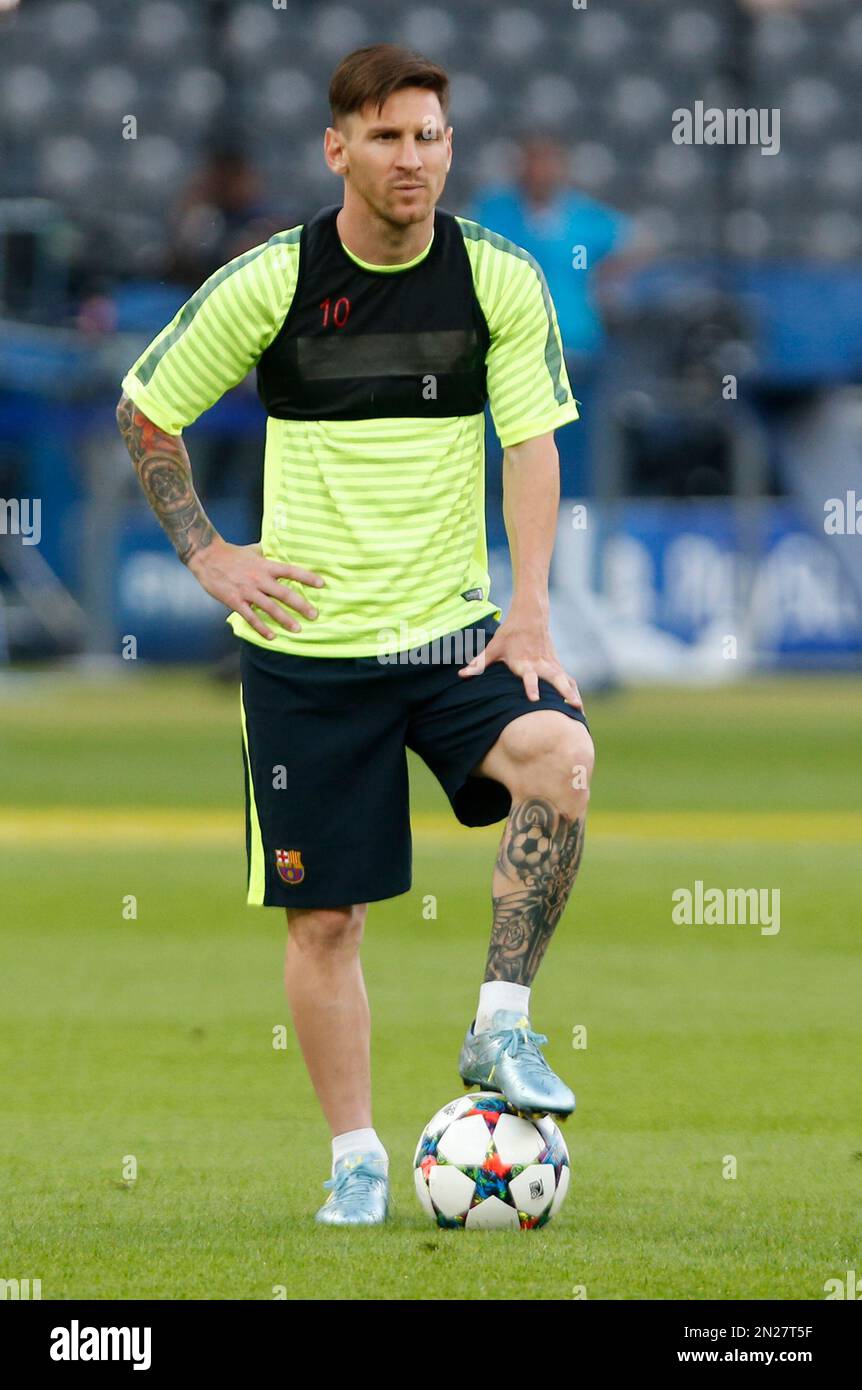 Barcelona's Lionel Messi pauses during a training session at the ...