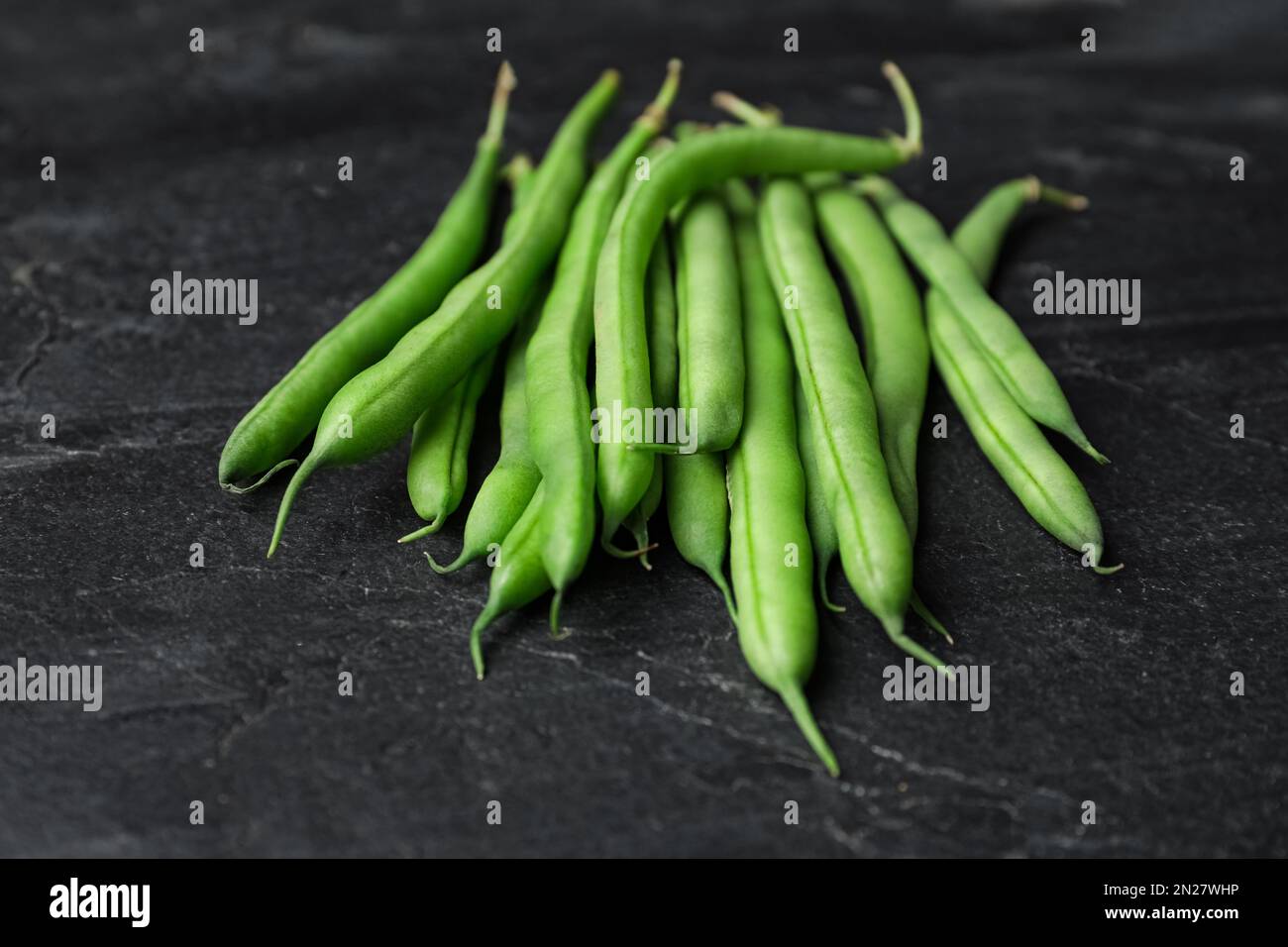 Fresh snap beans hi-res stock photography and images - Alamy