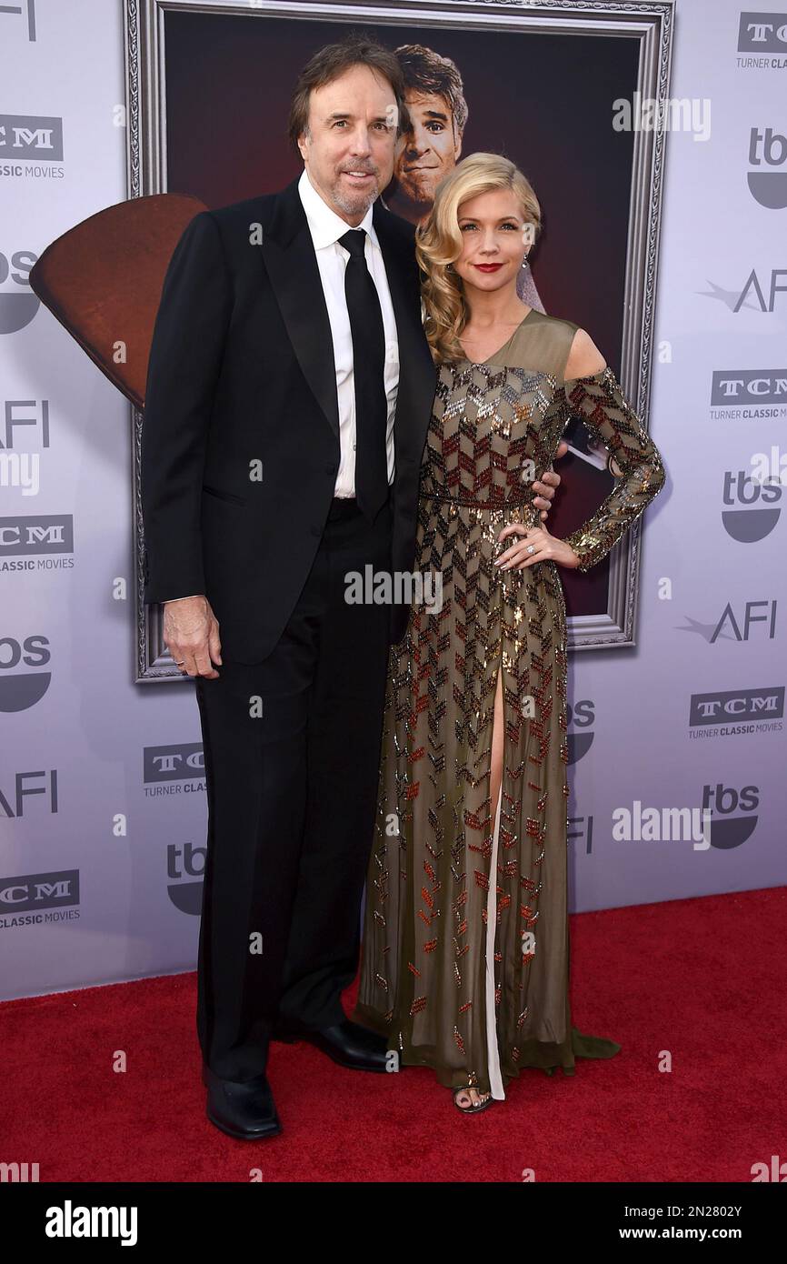 Kevin Nealon, left, and Susan Yeagley arrive at the 43rd AFI Lifetime ...