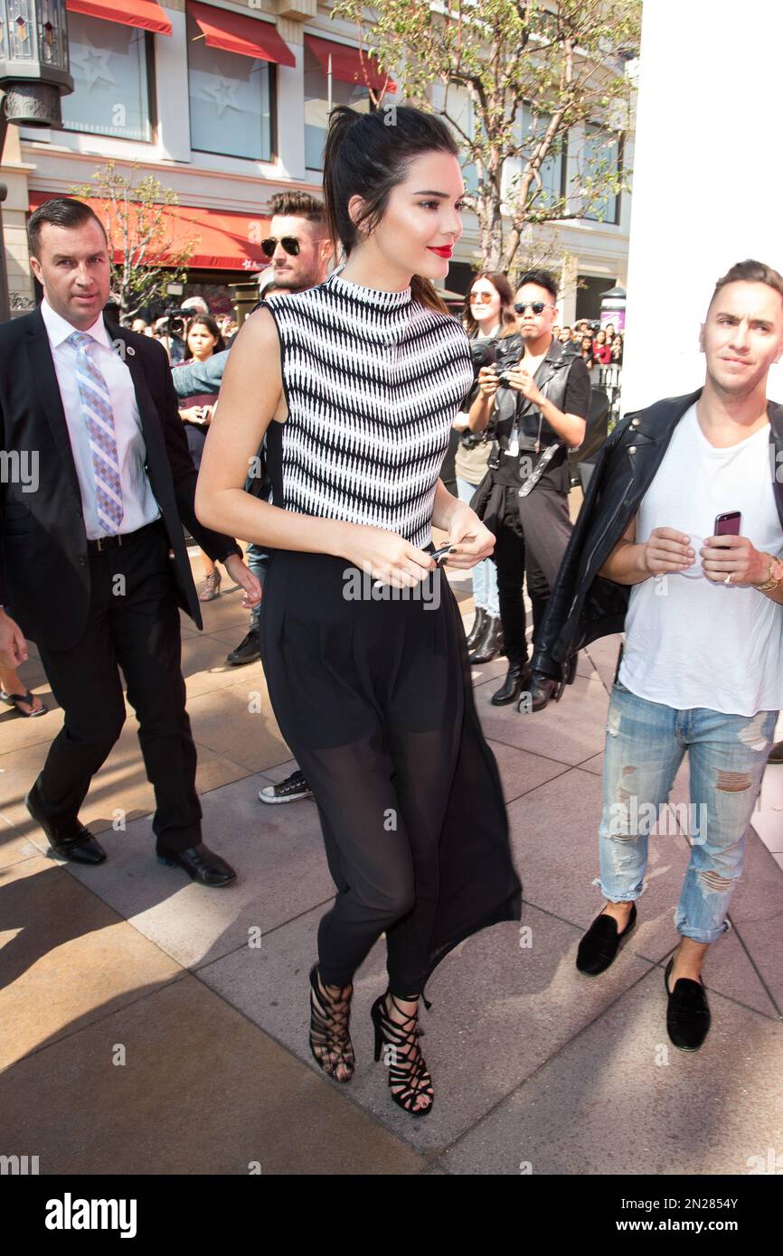 Kendall Jenner make an in-store appearance for their exclusive clothing ...