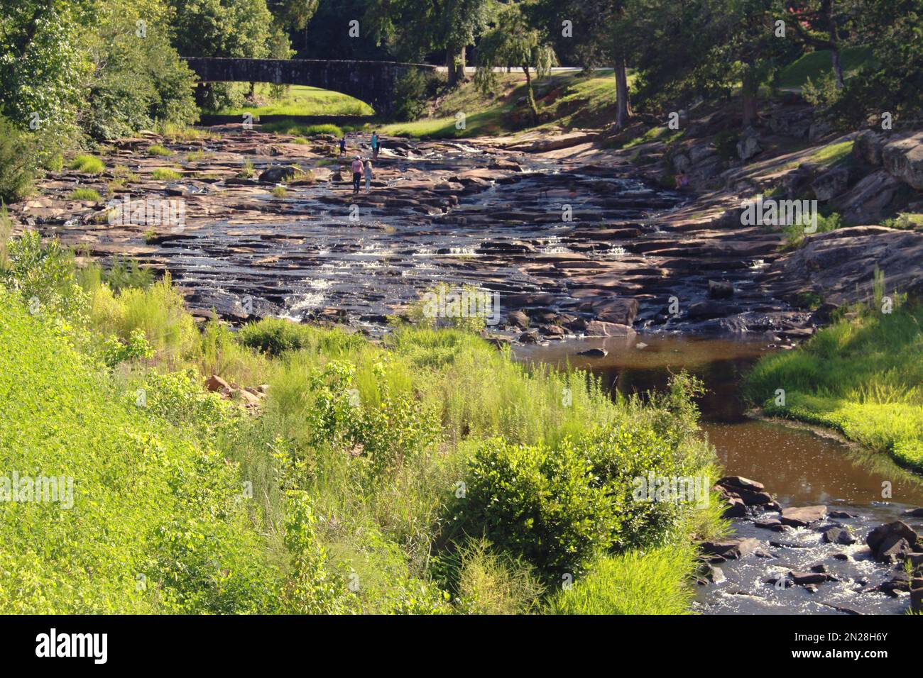 Water cascading down rocky hi-res stock photography and images - Alamy
