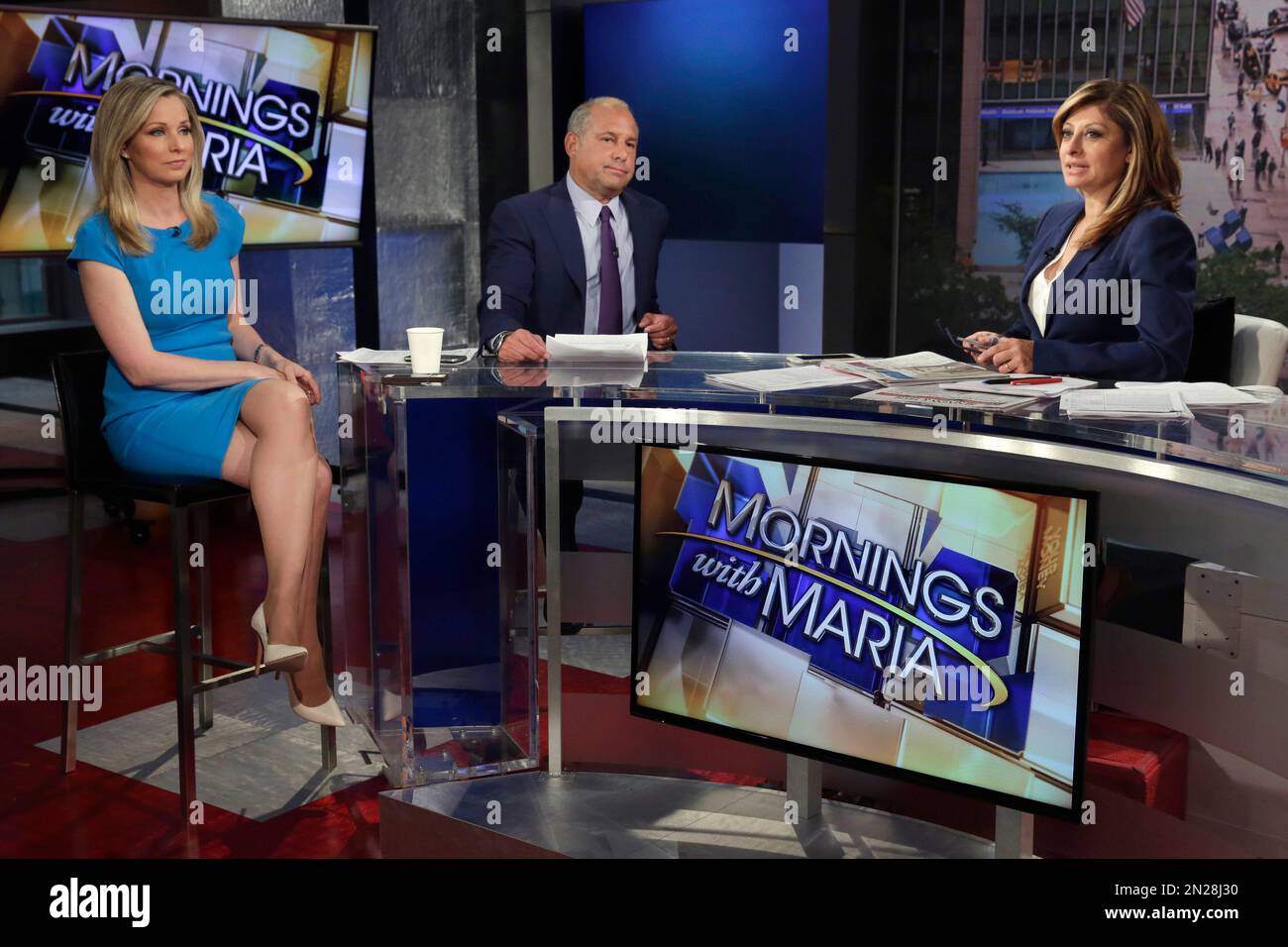 Maria Bartiromo, right, is joined by Sandra Smith, left, and Gary ...