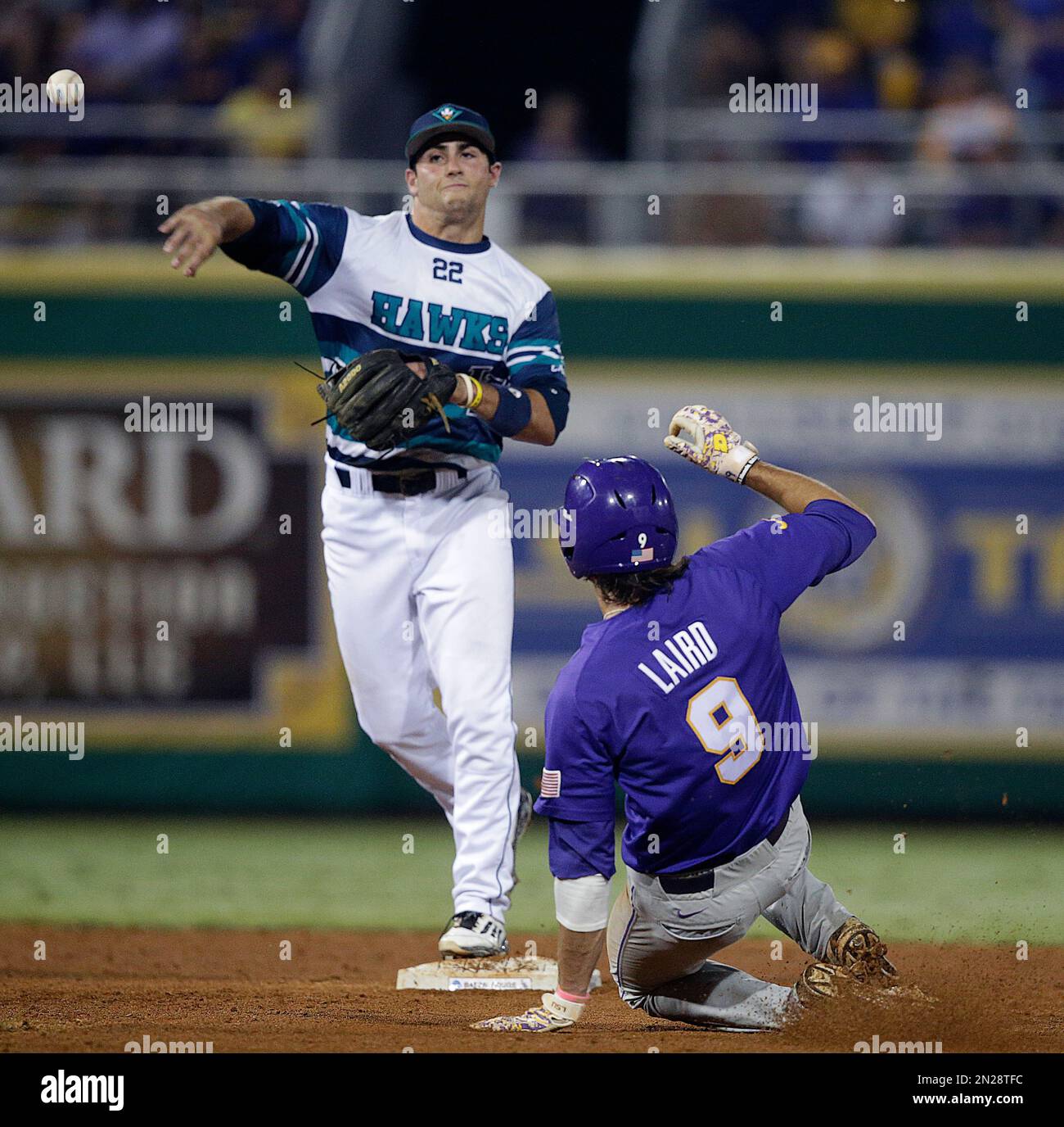LSU's Mark Laird (9) is forced out at second as UNC-Wilmington ...
