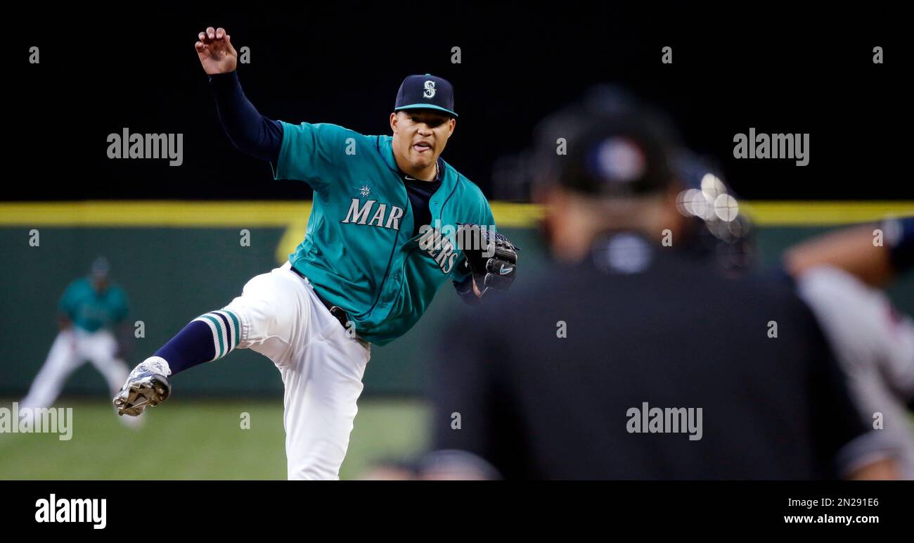 Seattle Mariners starting pitcher Taijuan Walker kicks up a leg as he ...
