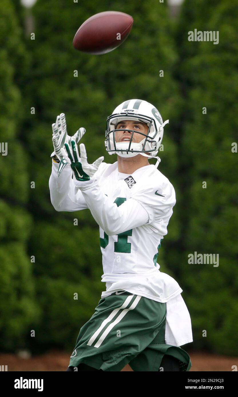 New York Jets' Devin Smith catches a pass during an NFL football ...