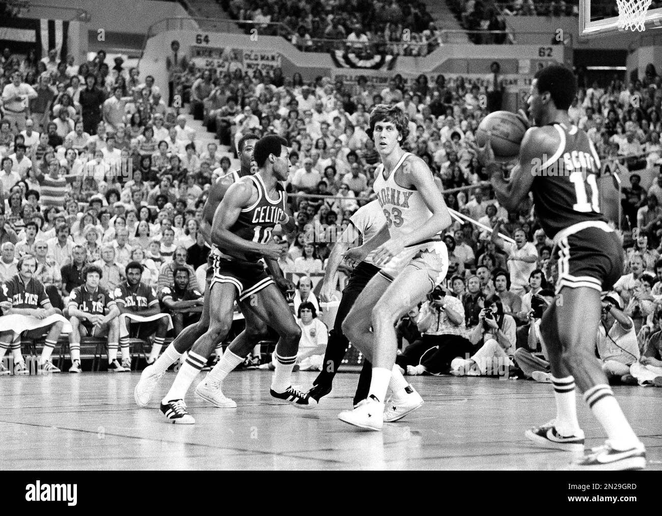 Alvan Adams (33) of the Phoenix Suns is pictured in action during NBA ...