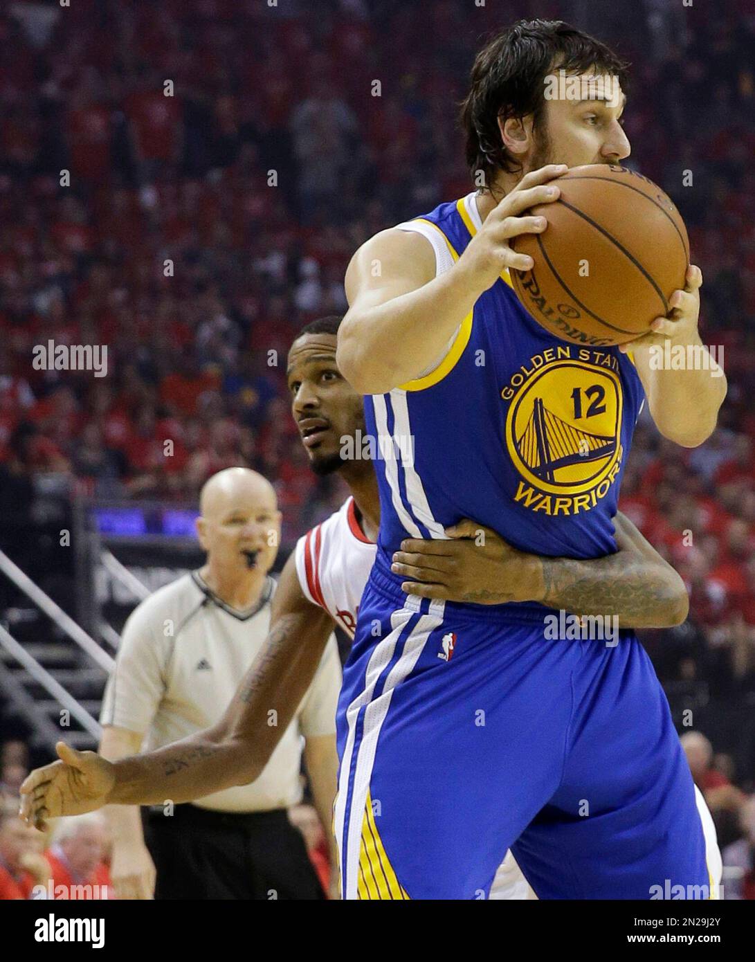 Houston Rockets forward Trevor Ariza goes around Golden State Warriors ...