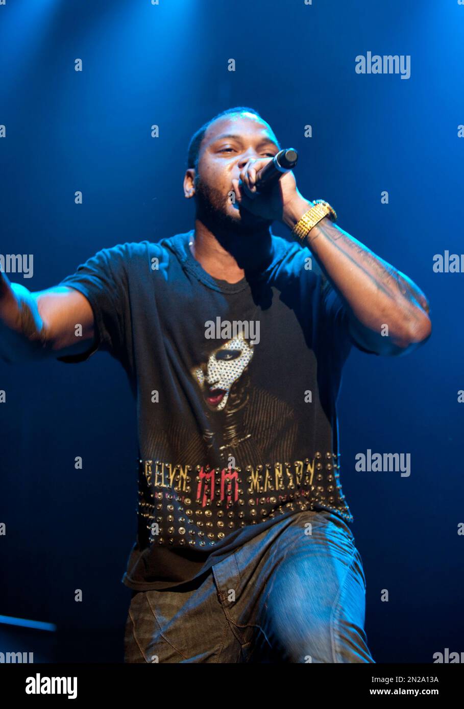 Flo-Rida performs at Honda Center on August 08, 2009 in Anaheim ...