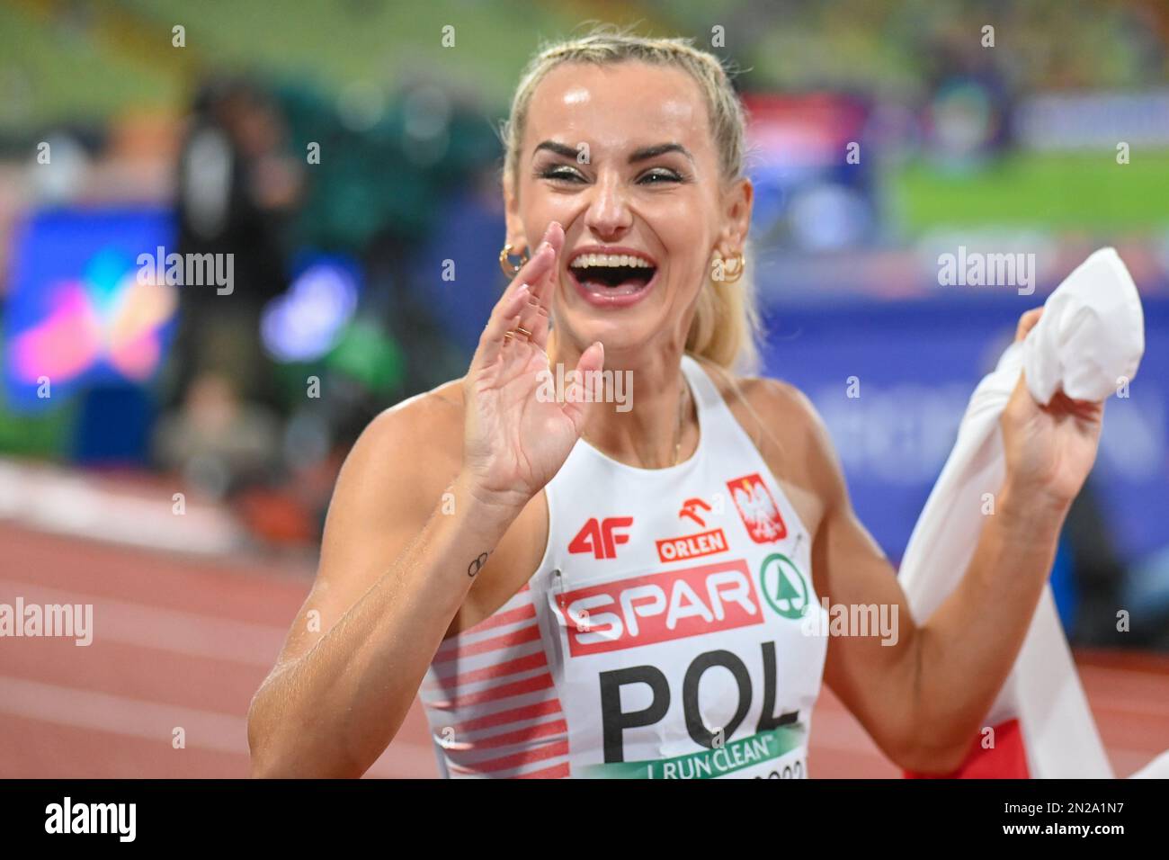 Justyna Swiety-Ersetic (Poland). 4x400 relay race women Silver Medal ...