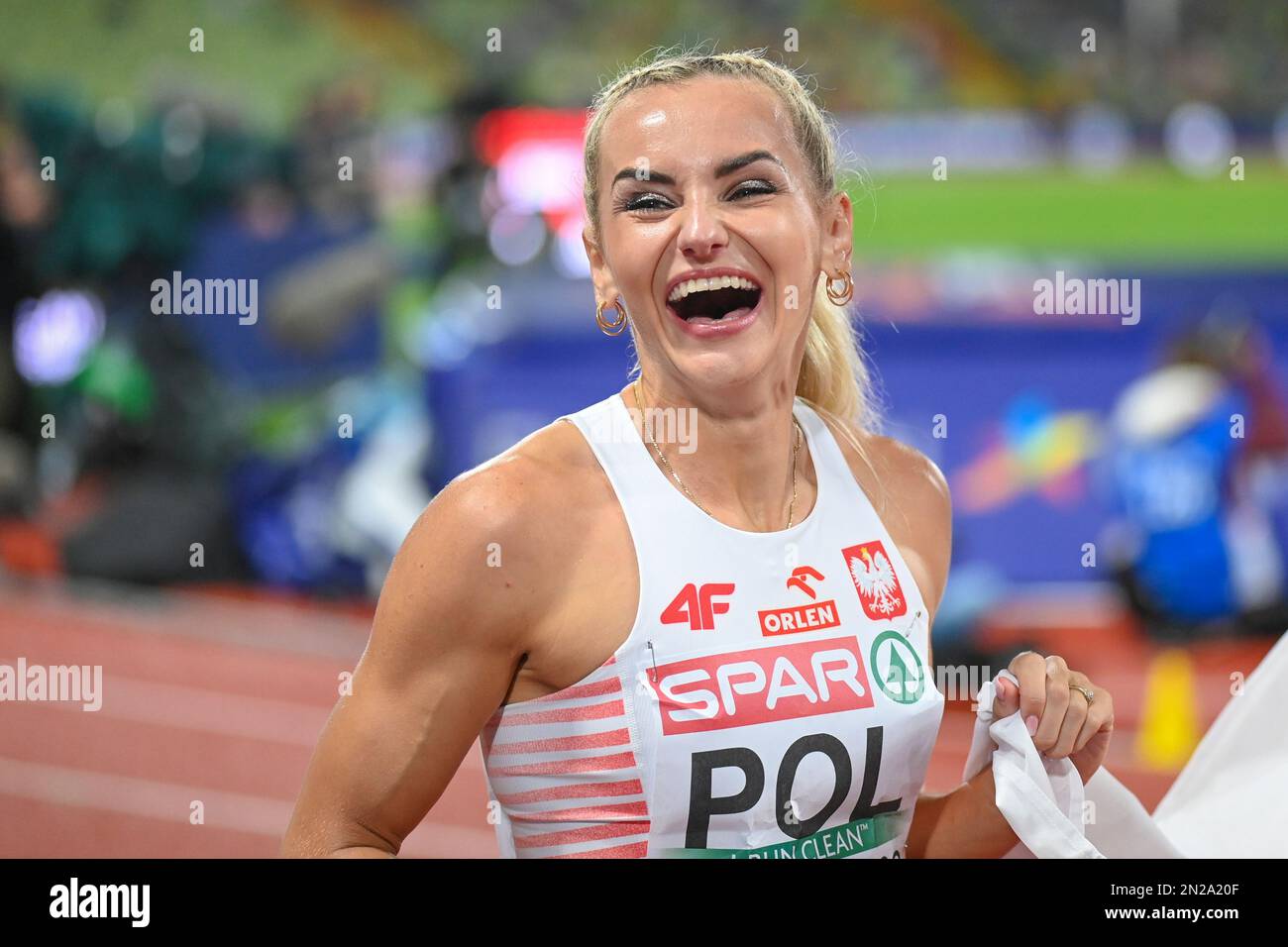 Justyna Swiety-Ersetic (Poland). 4x400 relay race women Silver Medal ...