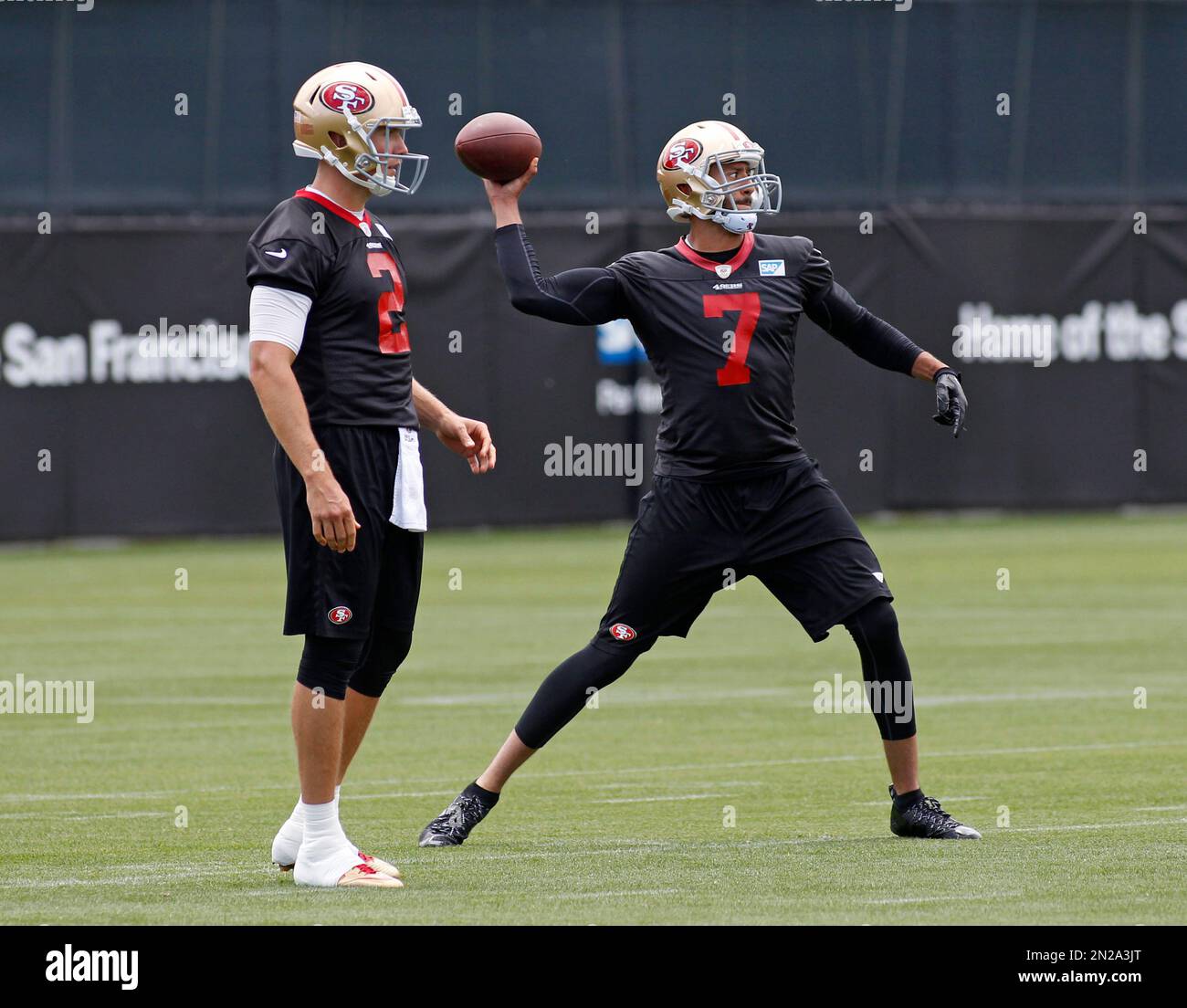 San Francisco 49ers quarterback Colin Kaepernick (7) throws the ball as ...