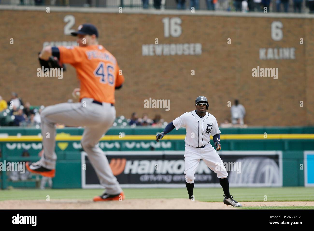 Detroit Tigers' Rajai Davis leads off second base as Houston Astros ...