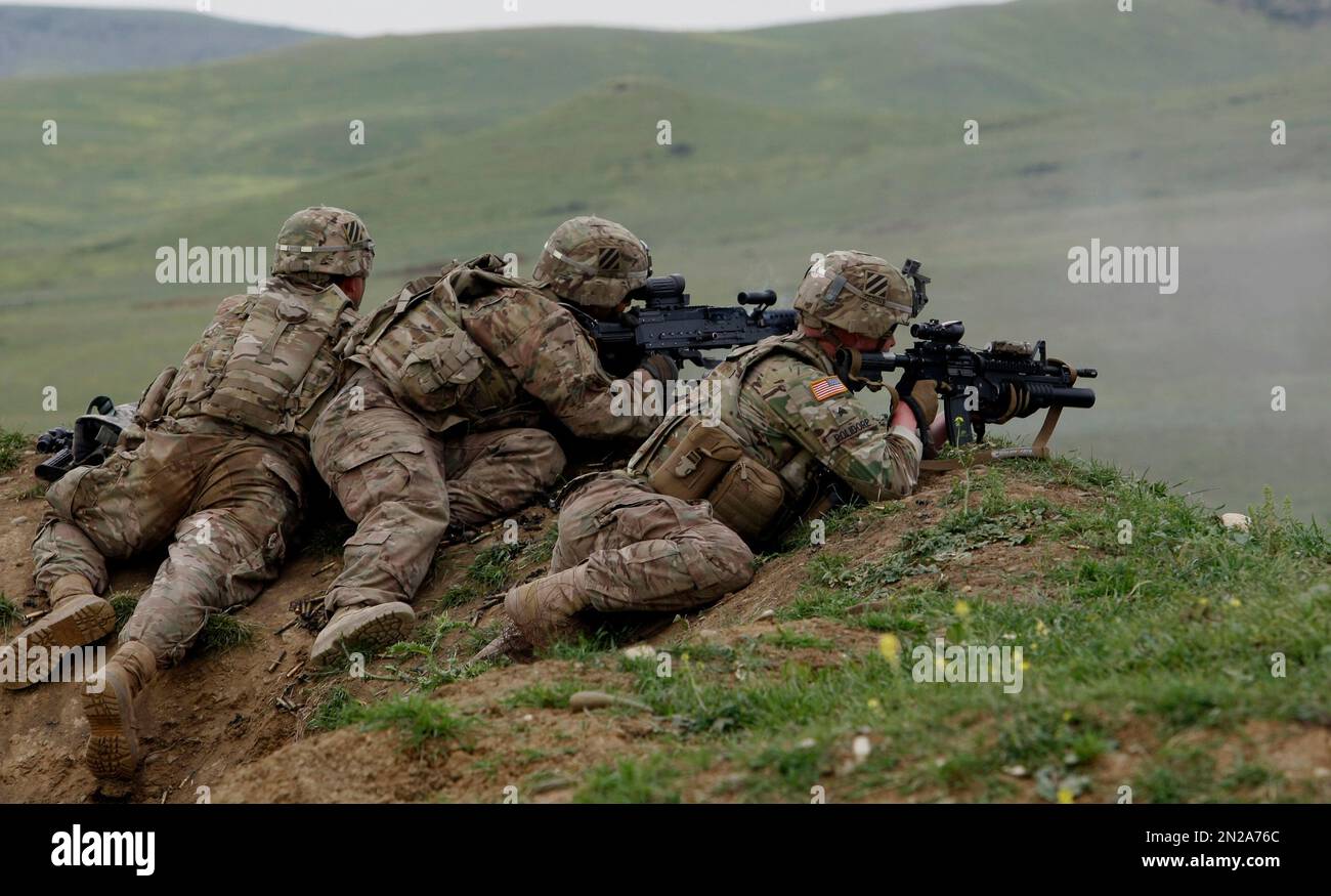 US and Georgian servicemen take part in the joint US-Georgia military ...