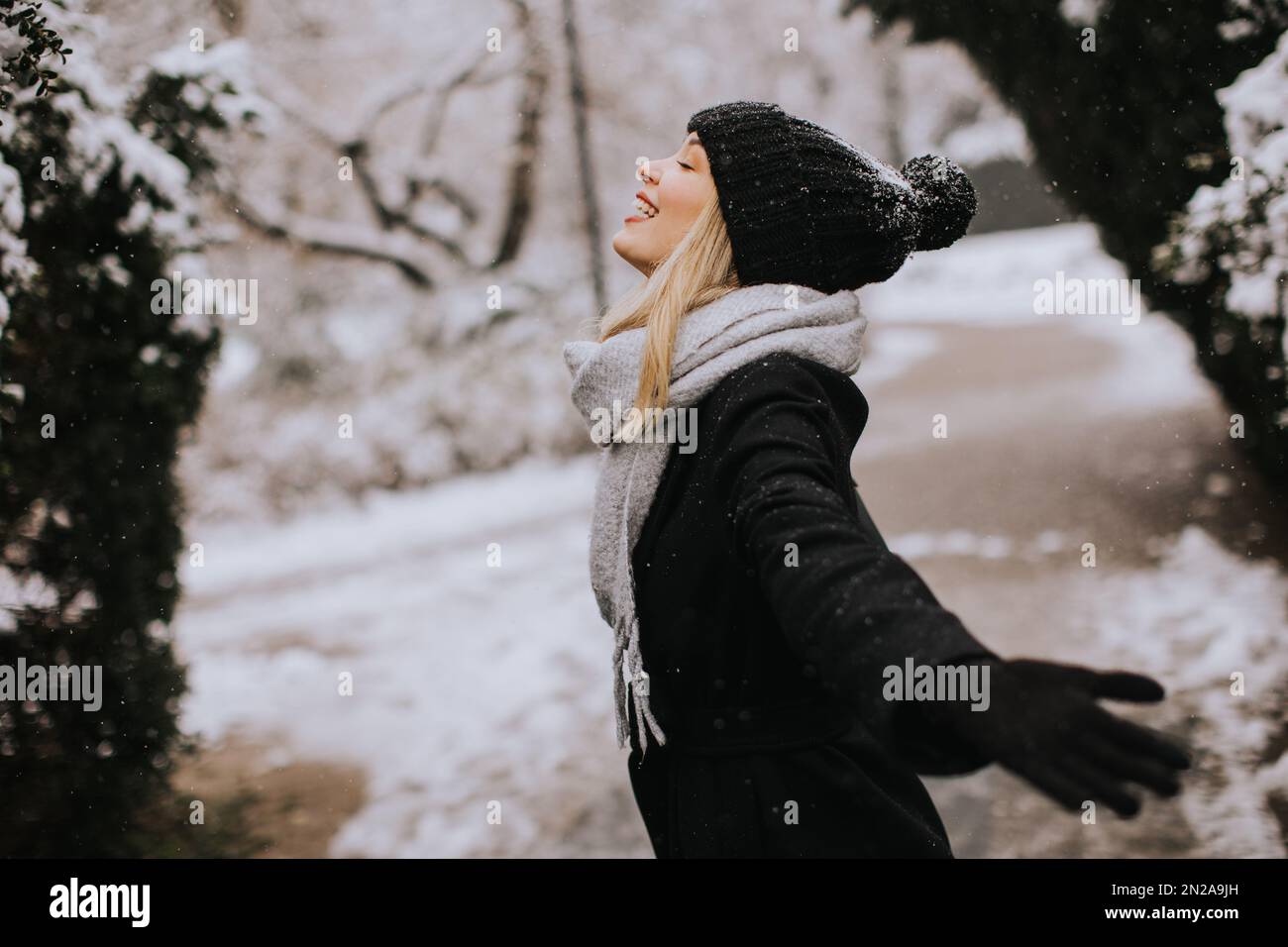 Adult clothes hi-res stock photography and images - Alamy