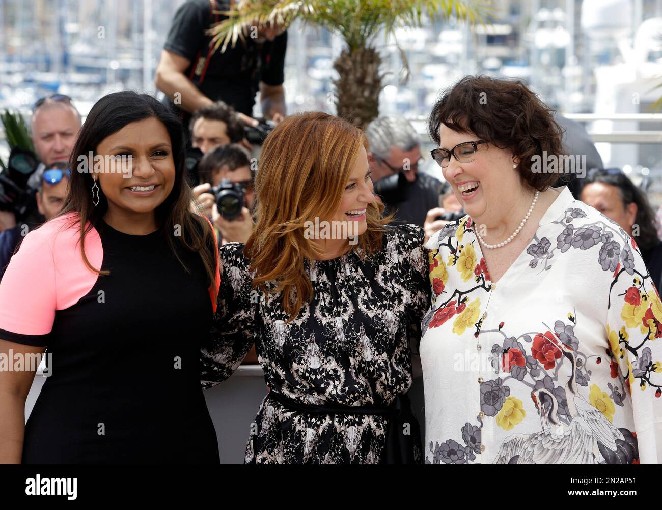 Mindy Kaling, Amy Poehler and Phyllis Smith pose for photographers ...