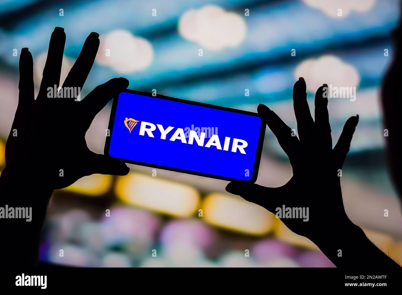 Photo illustration ryanair logo hi-res stock photography and images - Alamy
