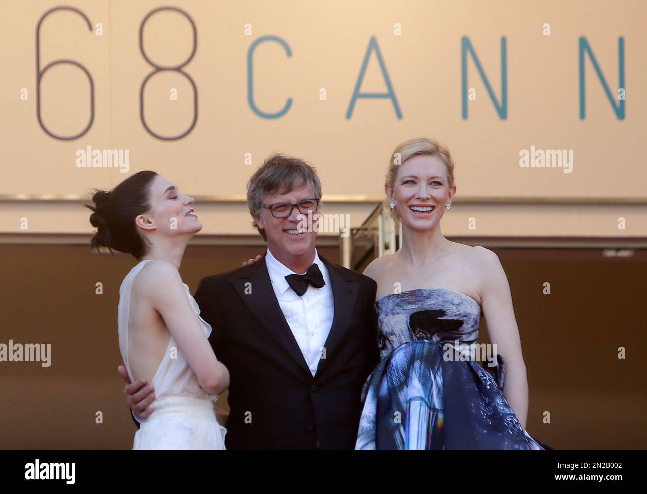 From left, actress Rooney Mara, director Todd Haynes, and actress Cate Blanchett pose for ...