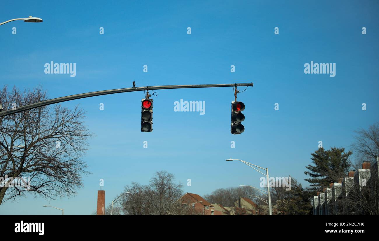 Stoplight intersection hi-res stock photography and images - Alamy
