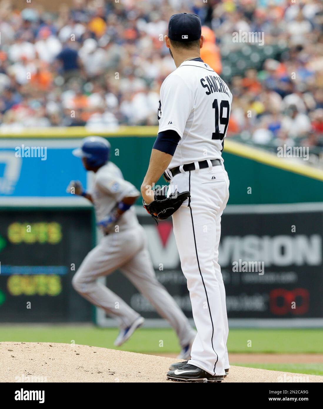 Detroit Tigers starting pitcher Anibal Sanchez watches as Kansas City ...