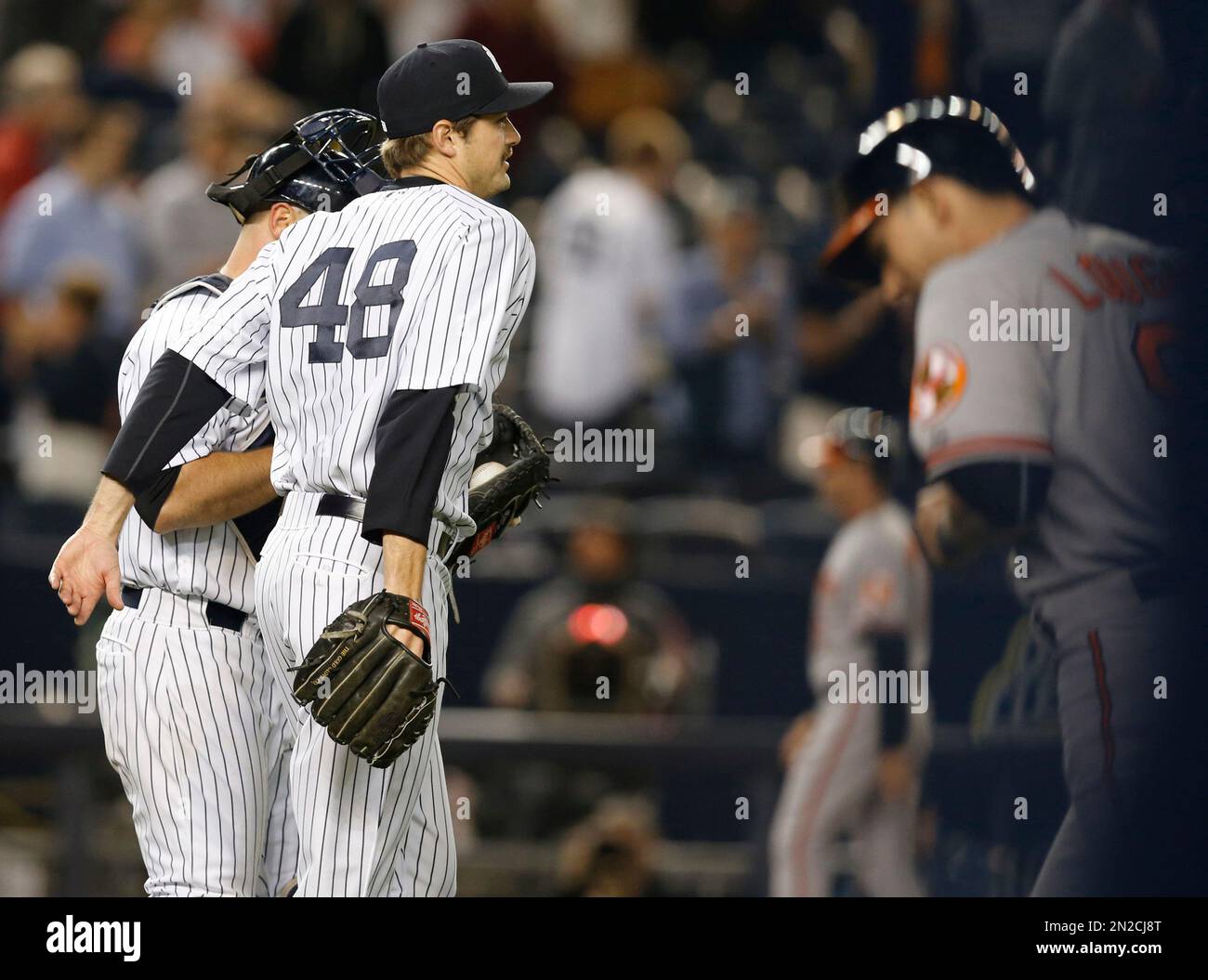 New York Yankees relief pitcher Andrew Miller (48) celebrates with New ...