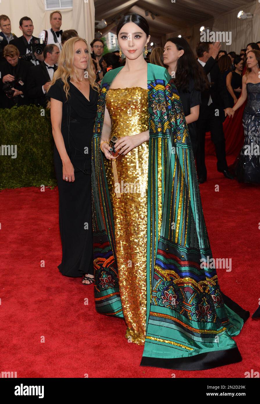 Fan Bingbing arrives at The Metropolitan Museum of Art's Costume ...